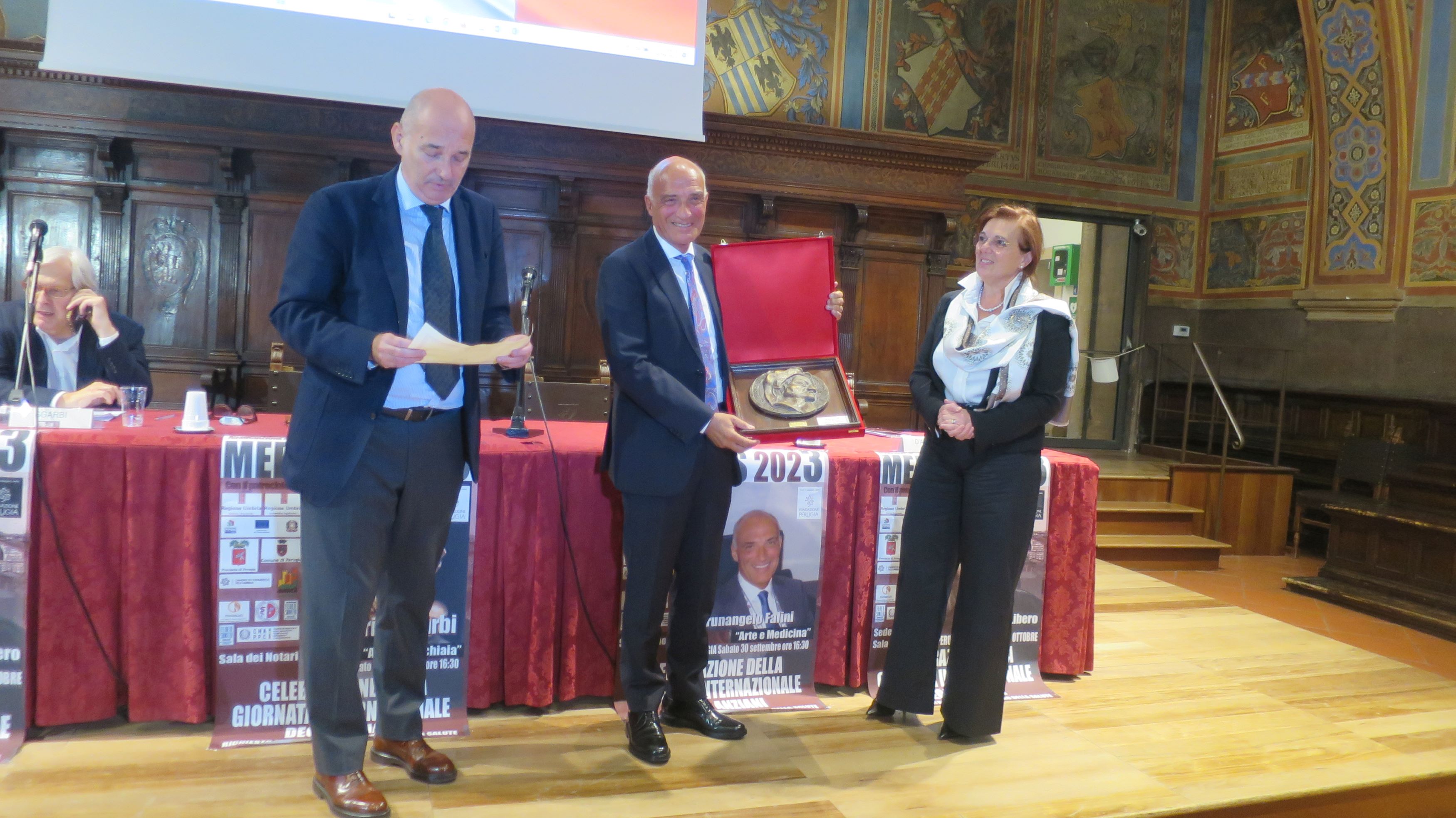 Un altro riconoscimento per il prof Falini: il premio Gentile da ...