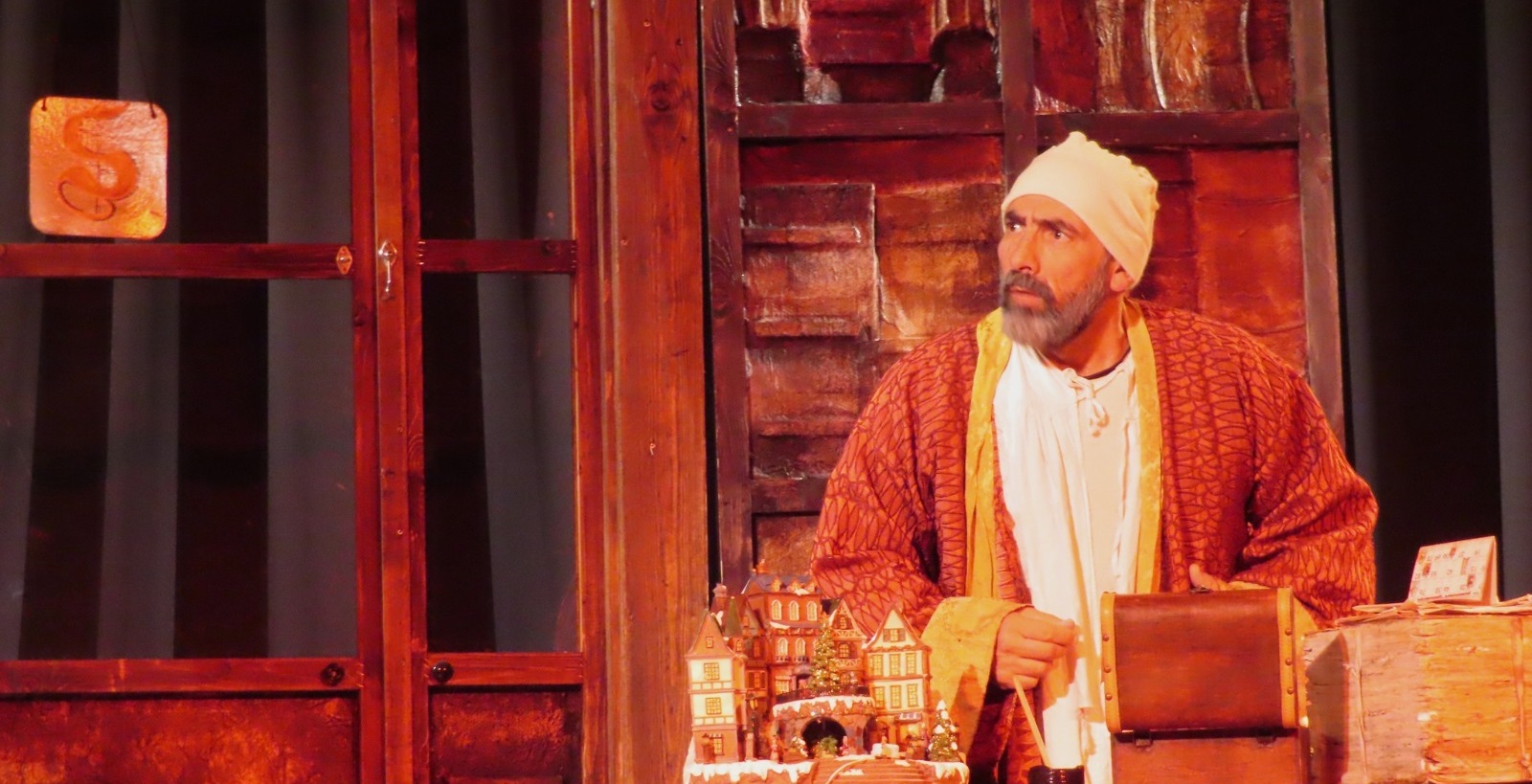 Gli spiriti del tempo di "Christmas Carol" al Clitunno di Trevi: parte ...