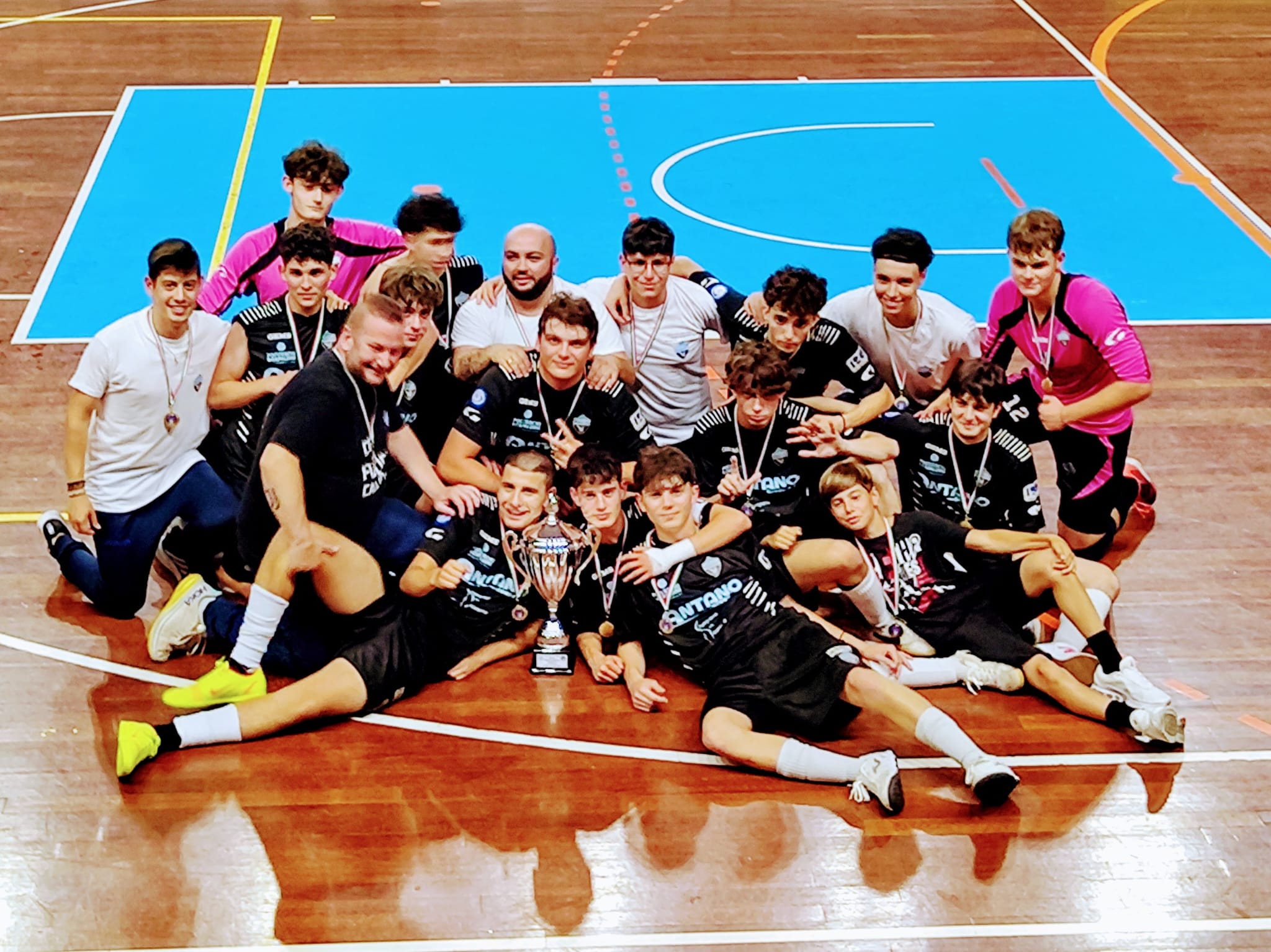 Calcio, Coppa Umbra Under 17: il campione è il Foligno C5 - Umbria 7