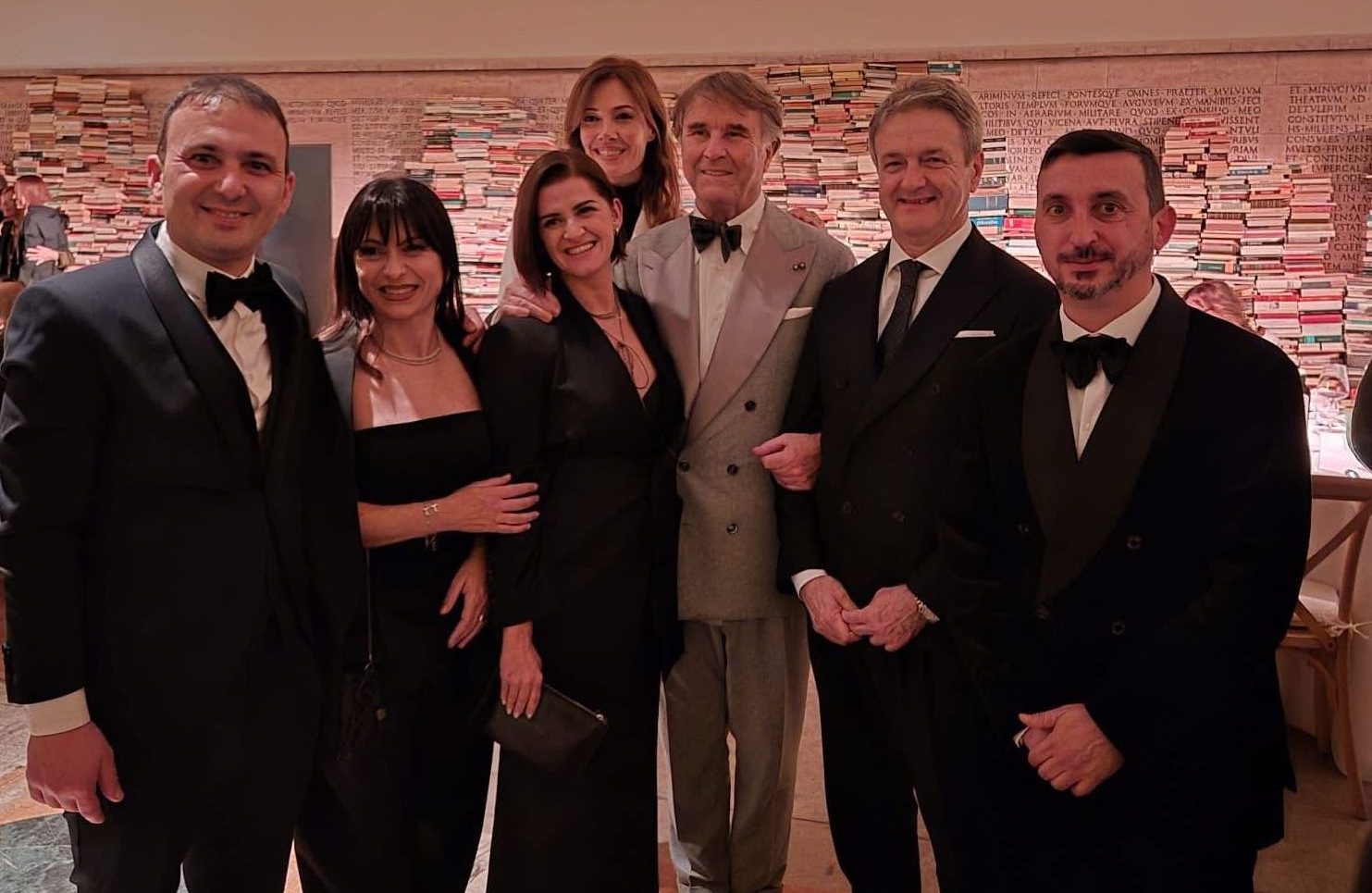Serata magica/ Per il film su Brunello, la politica si veste a festa ...