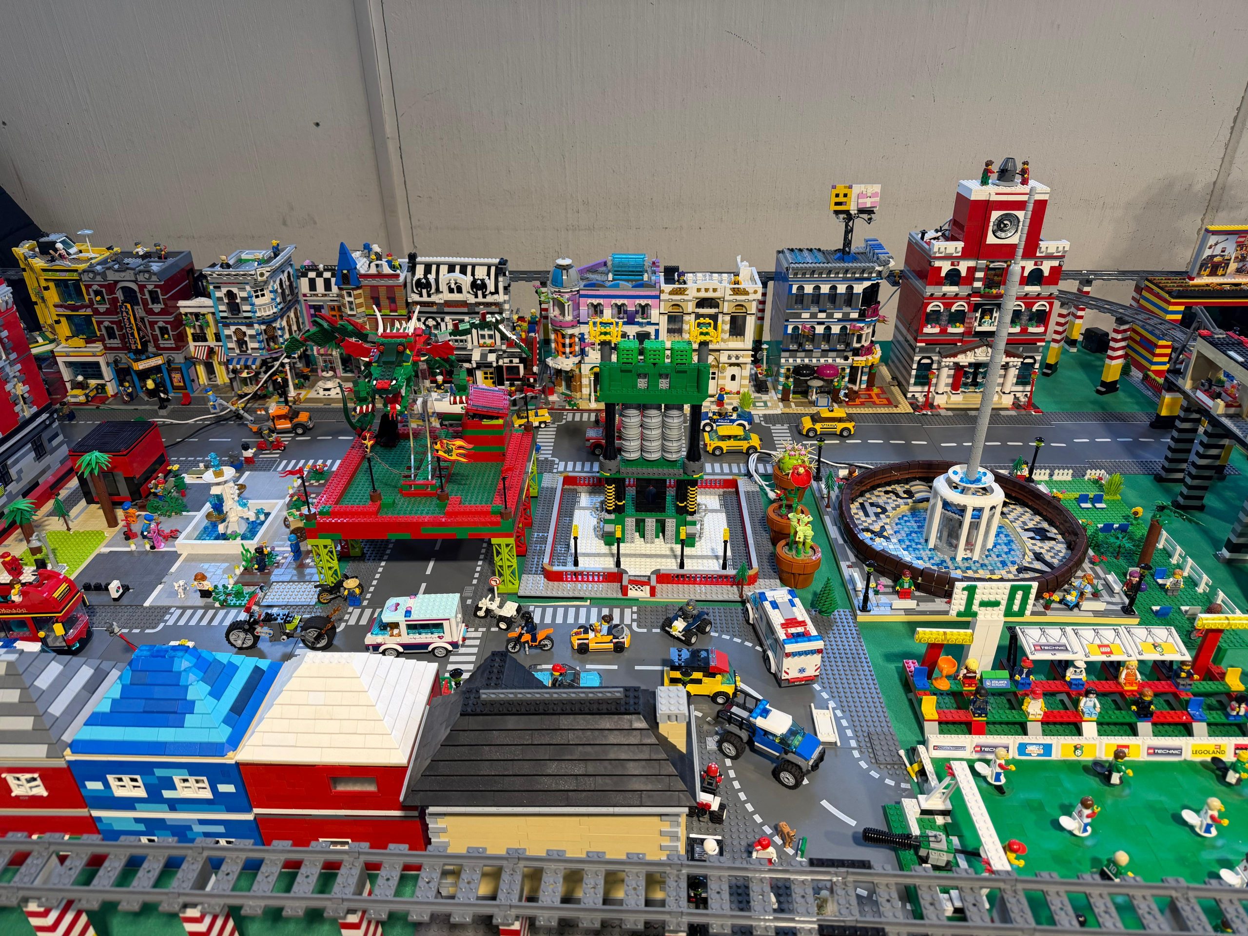 The Bricks Factory: dove i mattoncini incontrano l'automazione e il ...
