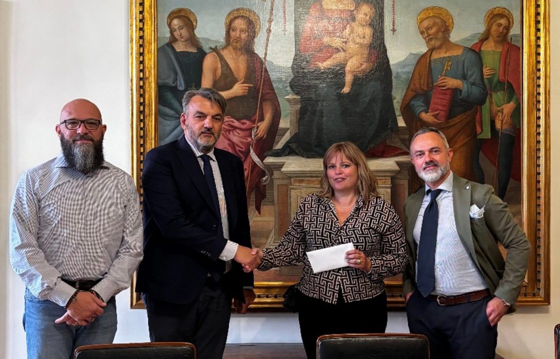 Da Burri a Signorelli, la Fondazione Carit dona il ricavato della ...